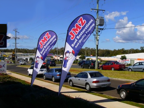 Teardrop Banners - FoxFlags